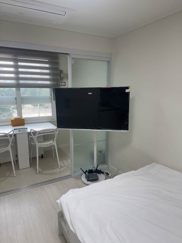 햇살 도심 야경 여유 깔끔32/홍대/여의도 한강/영등포/지하철 1.2.5호선/문래 - South Korea