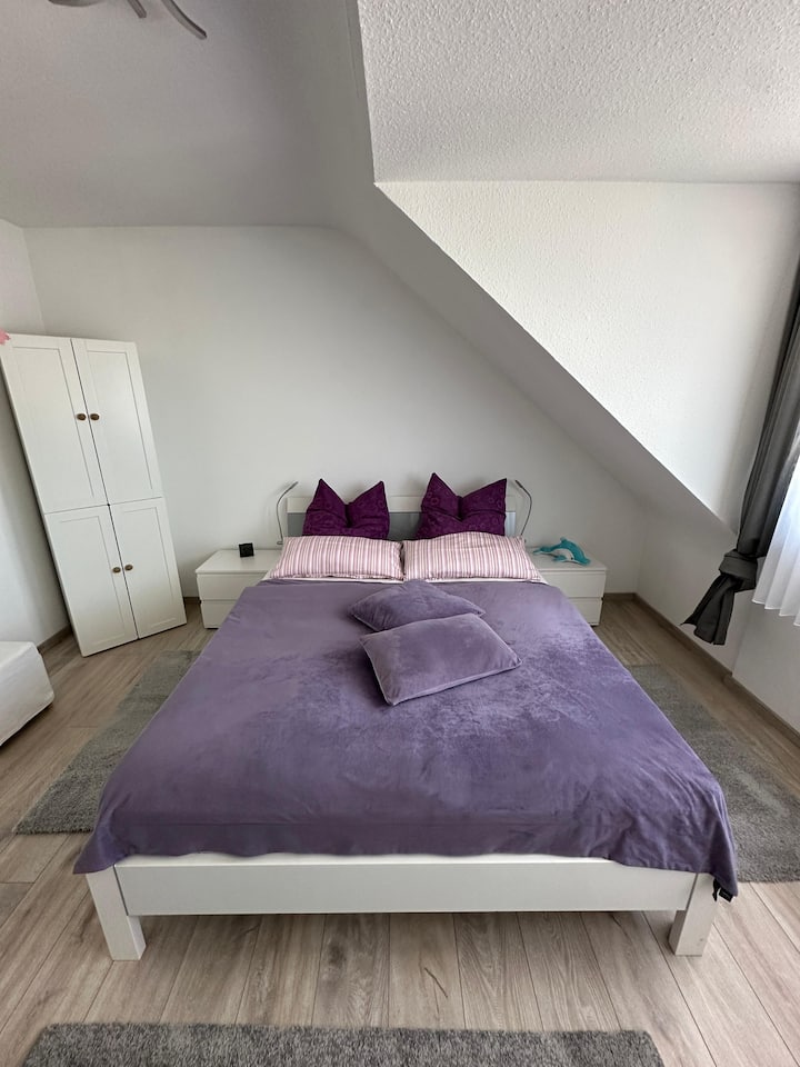Schöne Wohnung In Rheinnähe - Niederkassel