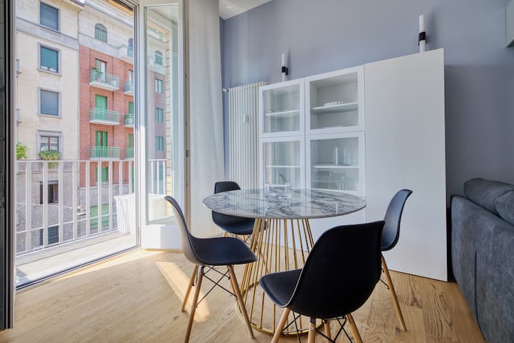 Modern Apartment City Center - 1 Min M2 Metro - Milan