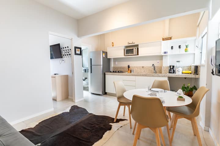 Apê 50m Da Praça / Ar Condicion / Vista / Completo - Serra Negra