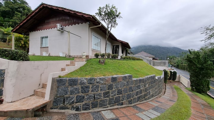 Casa Central Com Vista Exclusiva - Blumenau