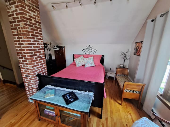 Harbour View Loft - Halifax