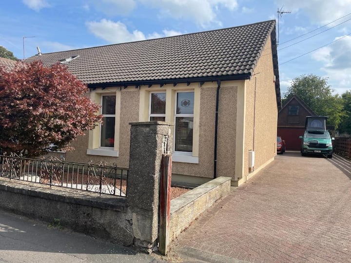 Quirky Cottage Central Bathgate - Linlithgow