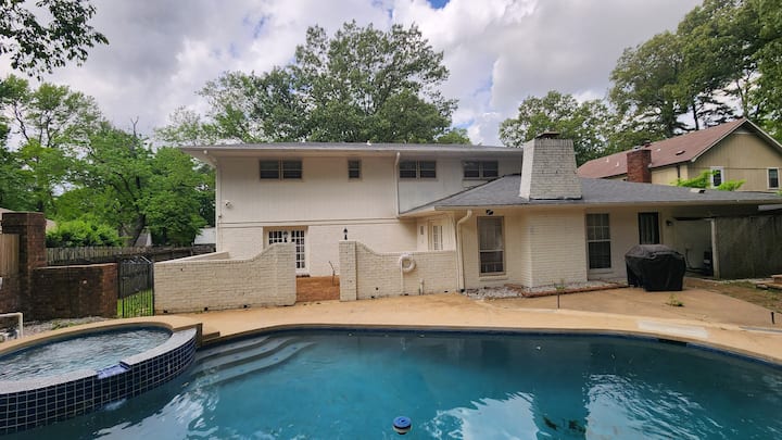 Inspired 5-br Luxury With Private Pool - Lakeland, TN