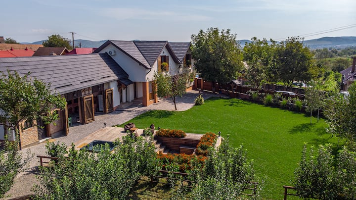 Old Barn House - Rumanía