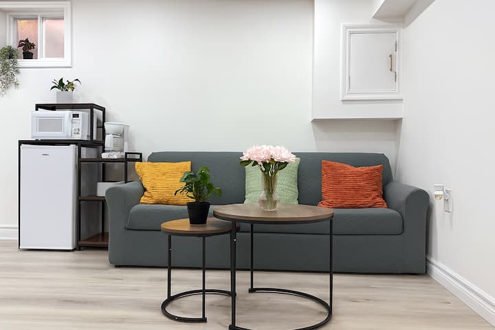 2-bed Apt W Parking, Near 427/airport/cloverdale - 密西沙加