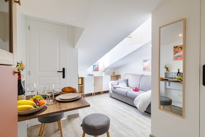 Compact & Well-equipped Flat - ibis Nice Aéroport Promenade des Anglais