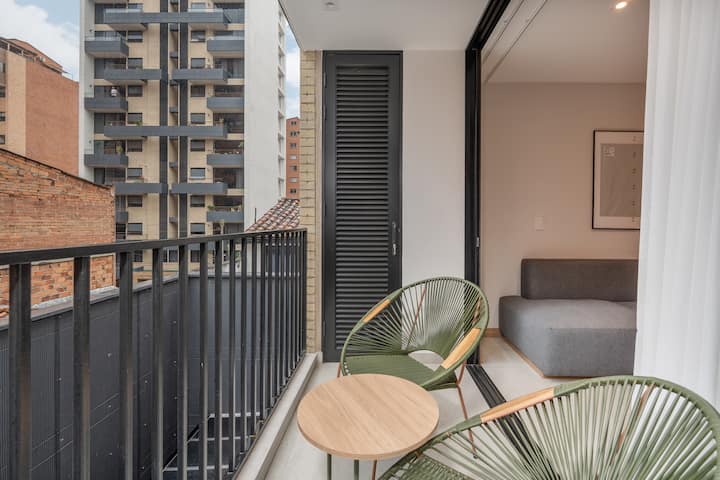 Nuevo Aparta Estudio En Laureles - Medellín, Colombia