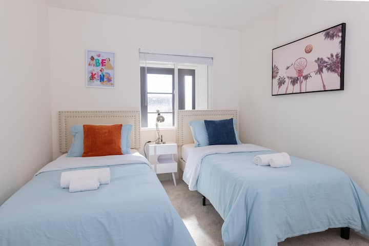 Charming 4-bedroom Retreat In Heart Of San Jose - San José, Estados Unidos