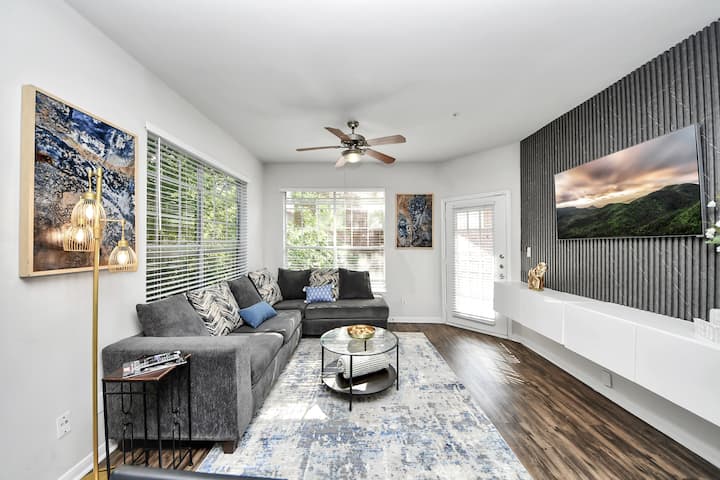 Cozy 3-bd Haven Close To Med Center & Downtown Htx - Houston