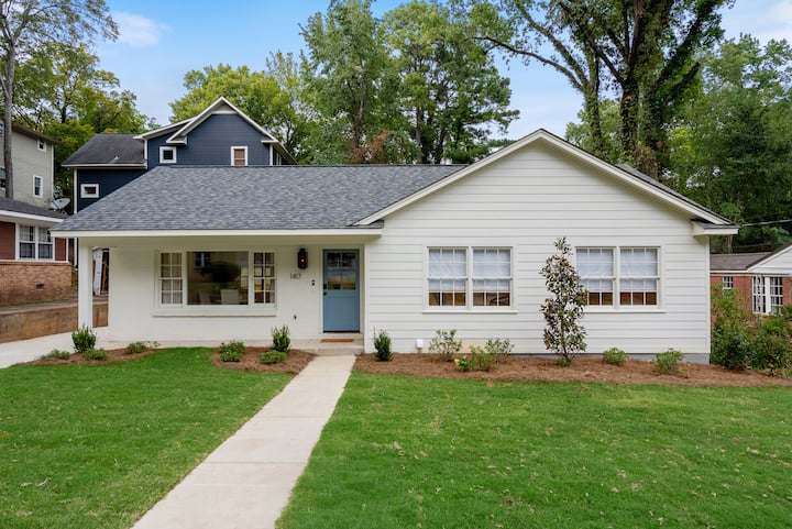 Gorgeous New Updated Home-walk 2 Square! - Oxford, MS