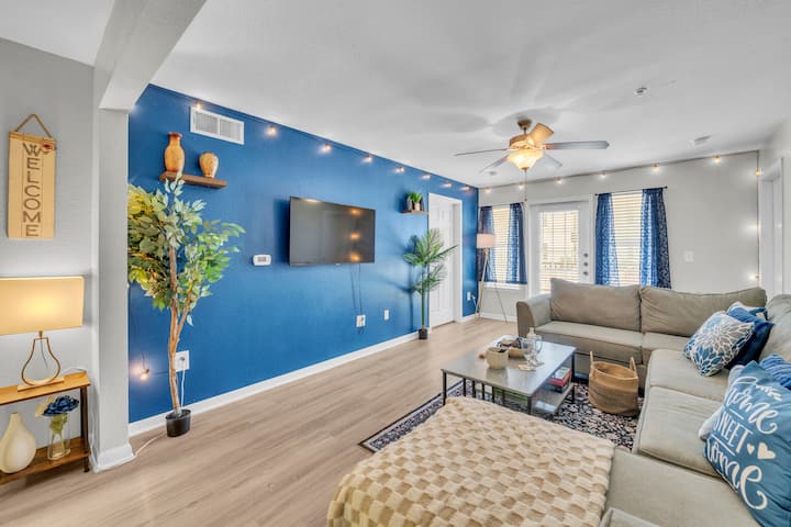 Pool,gym,ev,crib|8mins To Austin Downtown&airport - Austin, TX