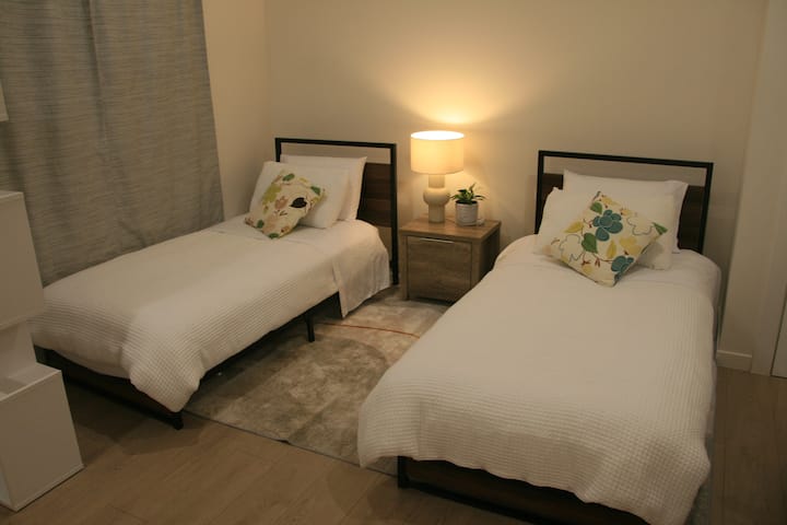 Amazing Apartment + Parking Near Airport - سيدني