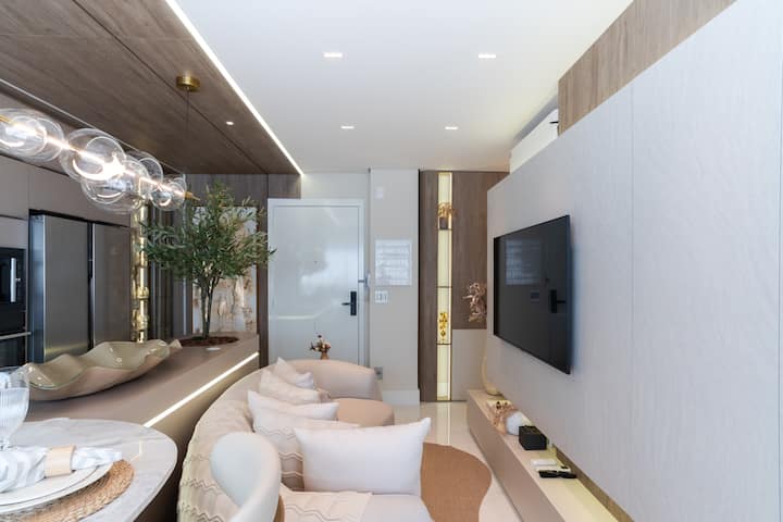 Lecha-1305 • Premium -100% Climatizado• Churrasq. - Londrina