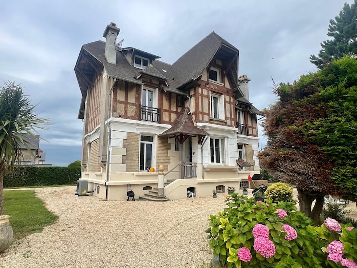 Villa De Charme à 50 M De La Mer - Luc-sur-Mer