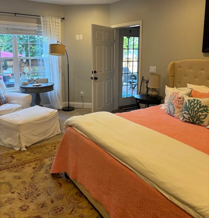 The Maui Retreat - Greer, SC