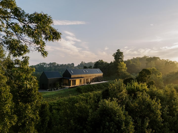 Modern 3br Scandi Home + Bonus - Knoxville, TN