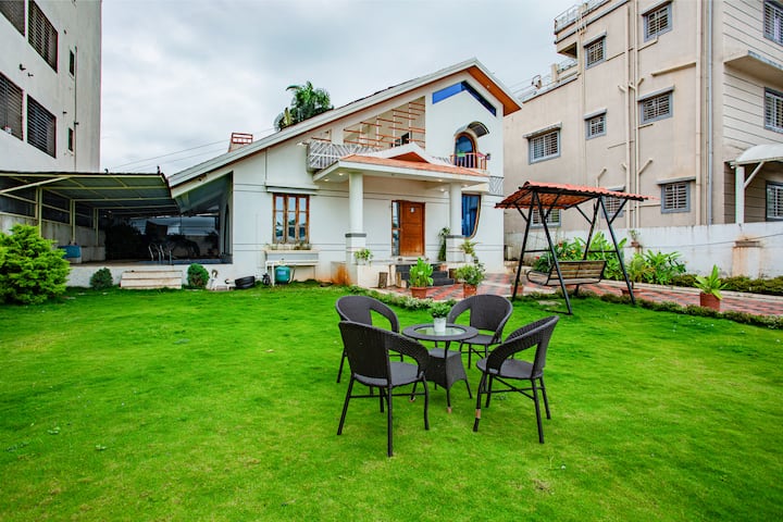 Sun Bliss Villa By Stayatlas - Maharashtra