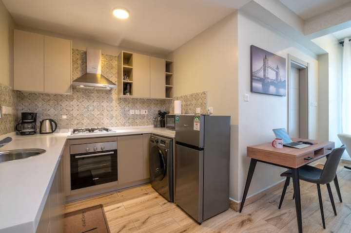 Cosmopolitan Getaway Heated Pool & Skyline Scenery - Kenya