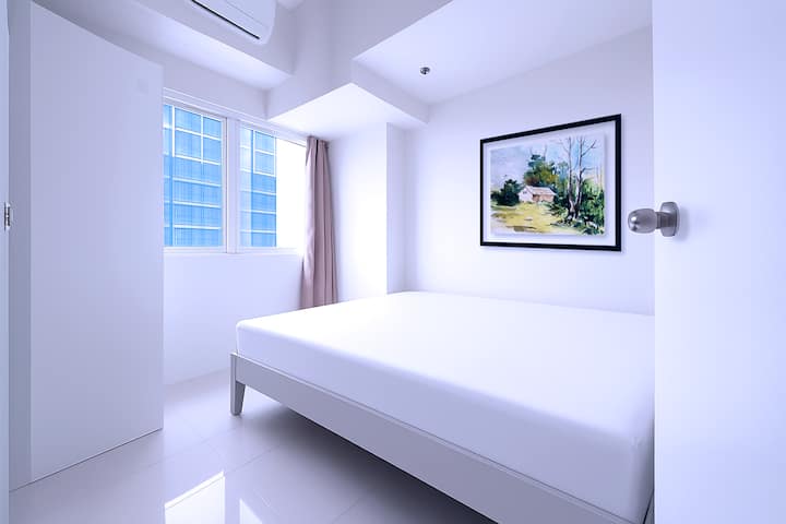 Luxury 2br At Ayala Ave Makati City W/ Balcony - Taguig