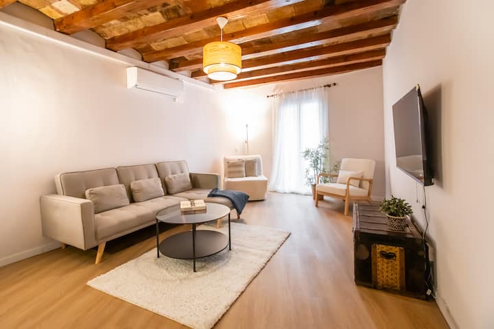 Mai&maud Catalunya Apartment - Barcelona