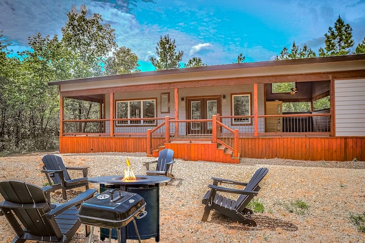 Cabin  Sauna, Firepit & Views - Broken Bow, OK