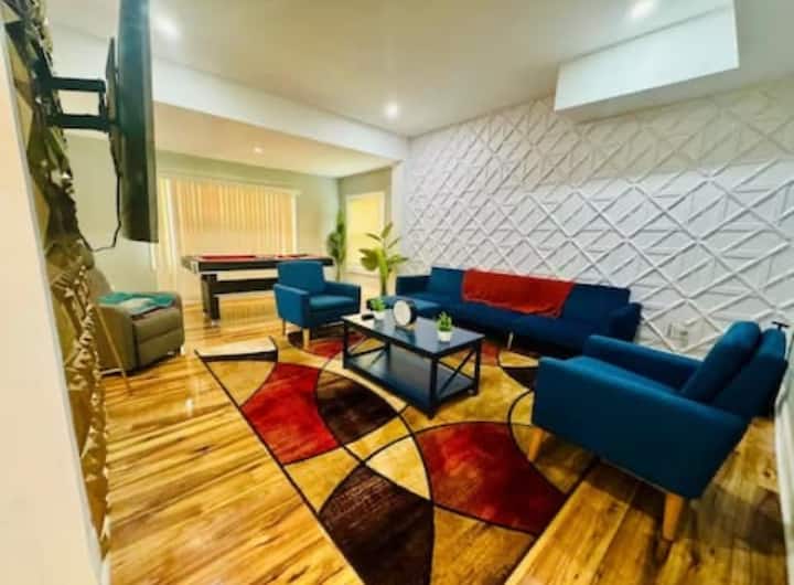 Modern Stay Near Falls | Ev Charger + Special Deal - Buffalo, NY
