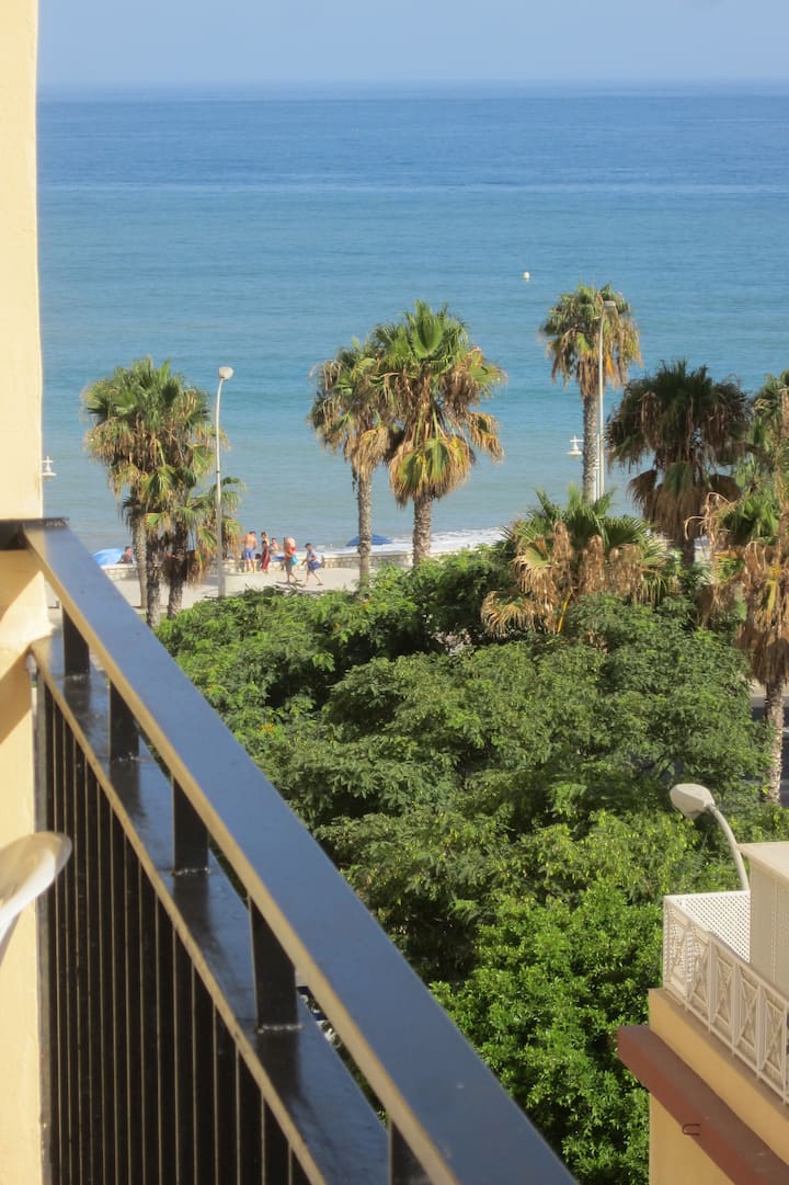 Bord De Mer, Terrasse, Vue Sur Mer,air Cond,wifi - Málaga
