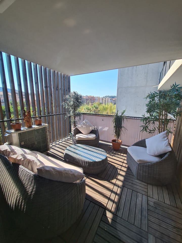 Appartement 3 Pièces + Parking A Nice
Chez David - Nice