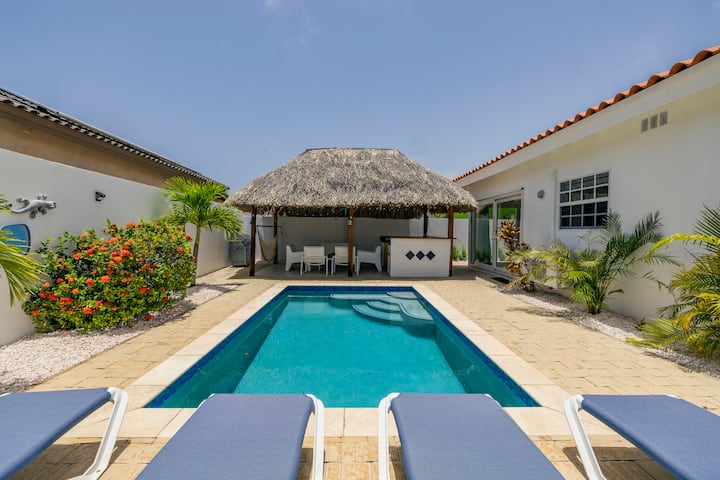 Remodeled 3br2ba W/pool ~ Palapa & Outdoor Kitchen - Aruba