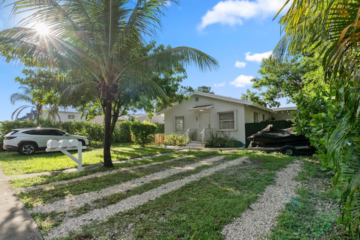 Luamar•5 Min Beach•free Kayaks•patio W Bbq•firepit - Dania Beach, FL