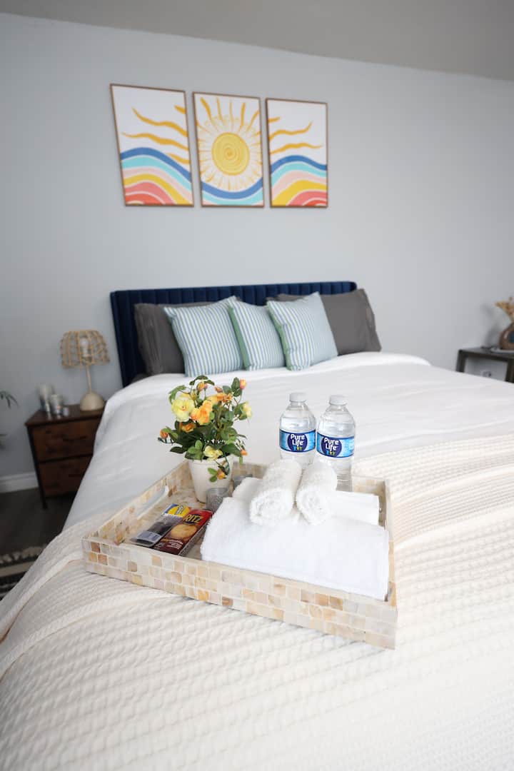 Private Studio|2-queen Beds+ Free Parking+kitchen - Hesperia, CA