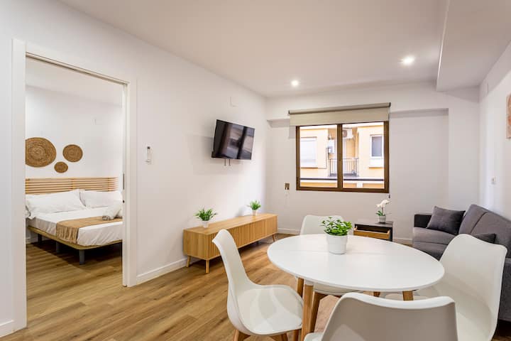 Urban Charm Flat 3 Pax Wifi A/c - Torrent