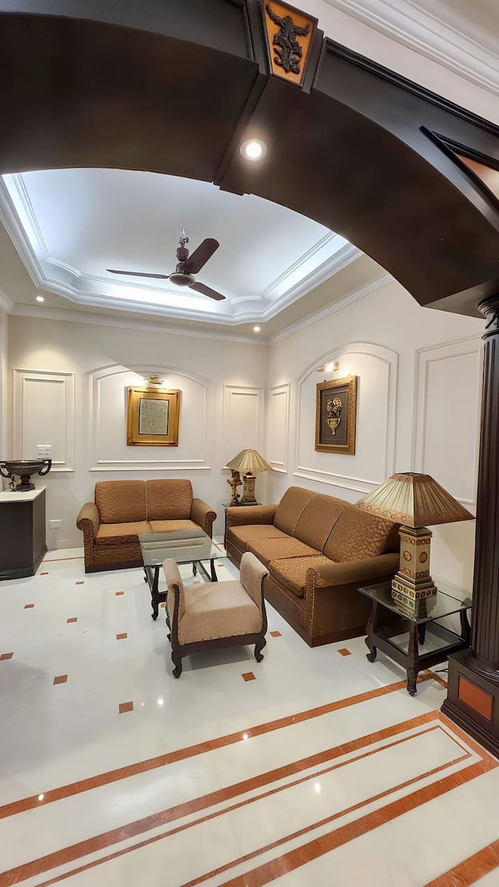 Nayra Apartment By Jaiswal House/2bhk/alipore - India