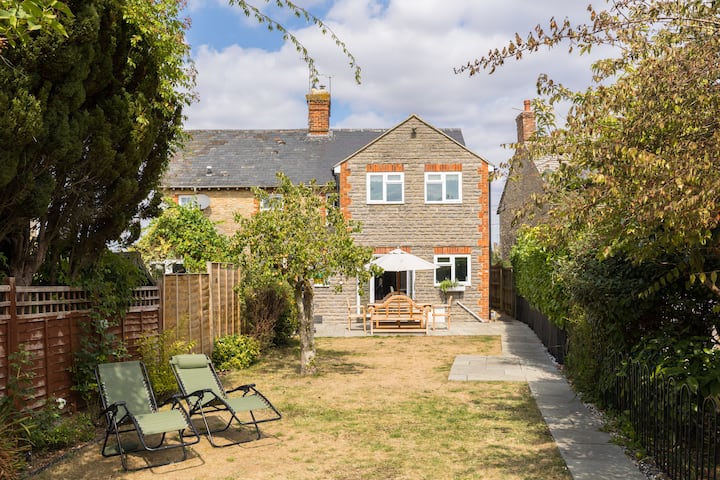 *New* Riverview House | Family Home | Large Garden - Lechlade