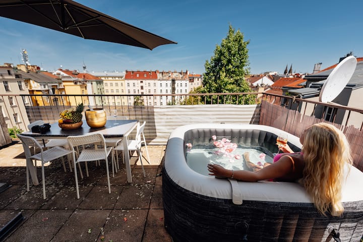 Elephant Luxury Penthouse - Prag