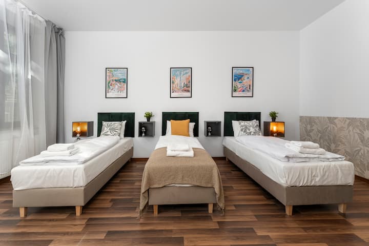 Dw1 – Kazimierz/centre (2 Bedrooms + Living Room) - Krakow