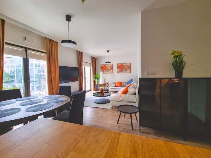 Duży Apartament W Sercu Miasta - Warschau
