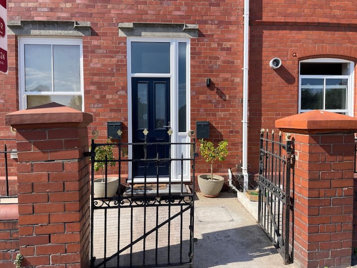 Cosy, Sunny Eco-home - Abergavenny