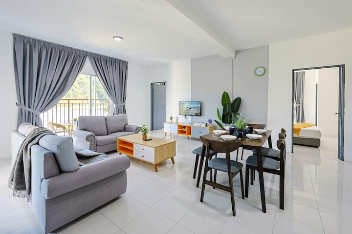 Family Homestay In Emerald Avenue Apartment - Brinchang