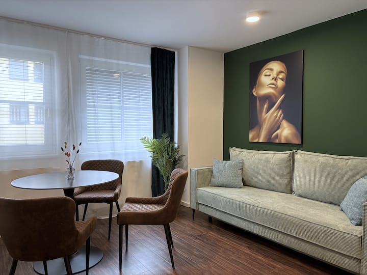 1br | Urban | Near Main Station / Tram - Neurenberg
