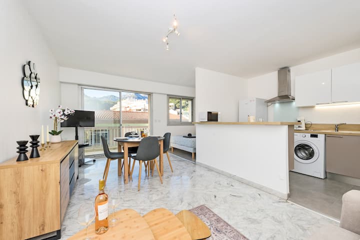 Menton : Appartement 4 Personnes - Plage du Borrigo (Menton)