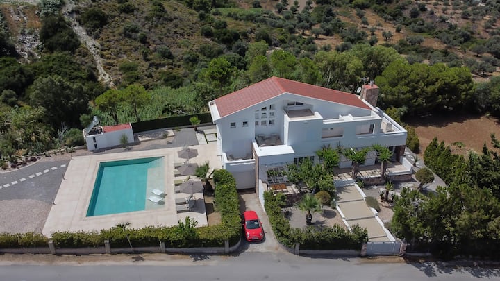 J&k Villa - Faliraki