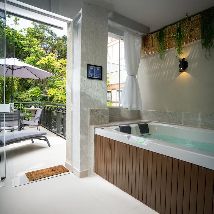 Garden 60m2 Com Jacuzzi Privativa No Granja Brasil - Petrópolis