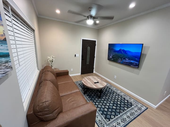 Cozy 2br Home Near Lax And Disney - 토런스