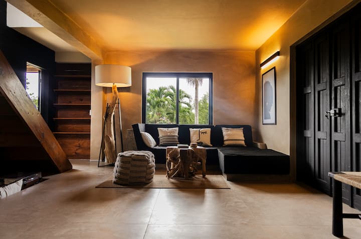 July Special New Designer Villa On Top Of Negril - Negril