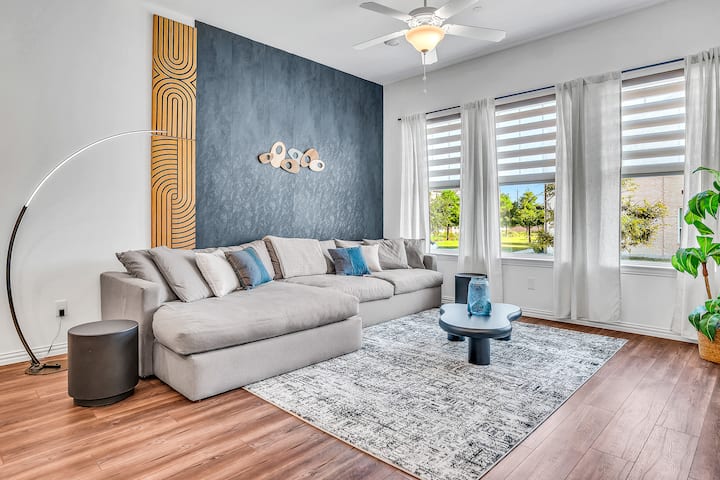 Hearth & Harvest - 3 Br | 3 Bed Spacious Townhome - Rowlett, TX