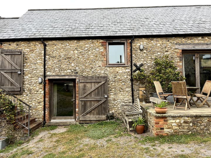 Granary Loft – A Rural West Dorset Escape - Dorset