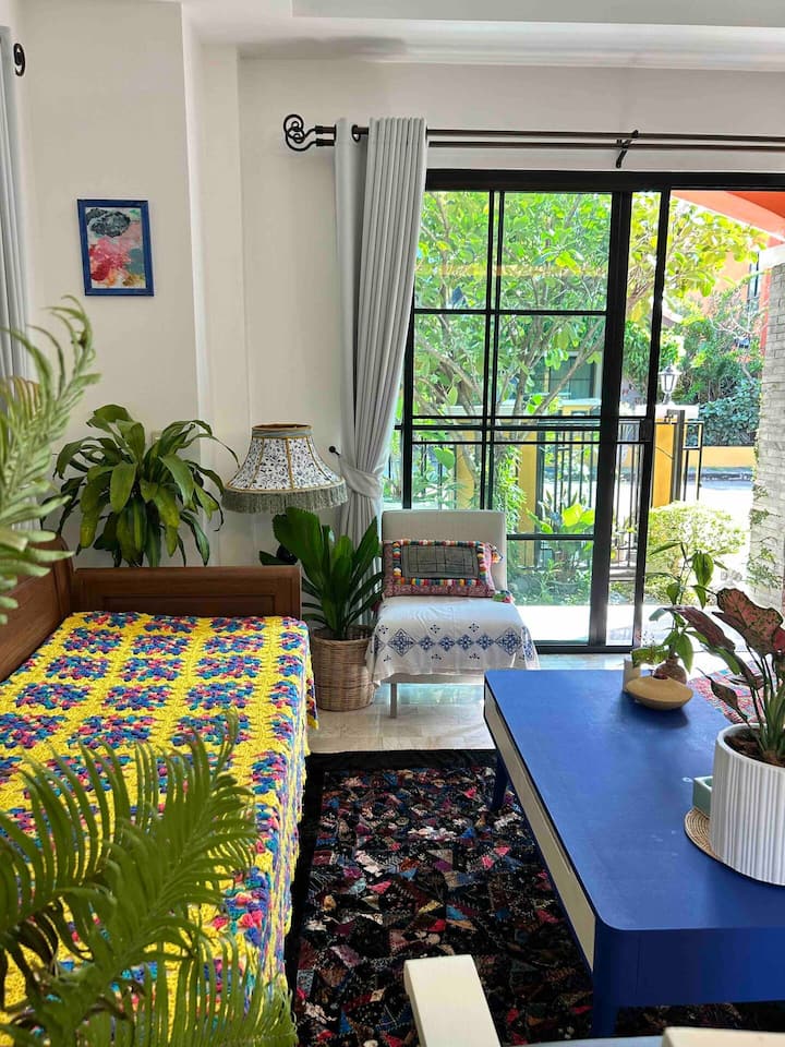 Warm Tuscany House In Chiangmai No.338/21 - Thailand