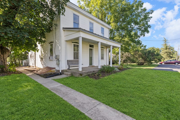 Serene Two Bedroom Apartment - Bucks County, PA